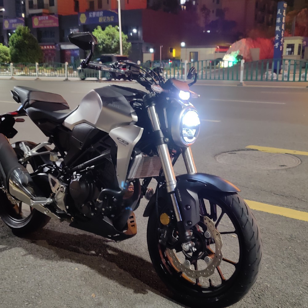 骁胜HYOSUNG摩托车,GV125S报价及图片-摩托范-哈罗摩托车官网